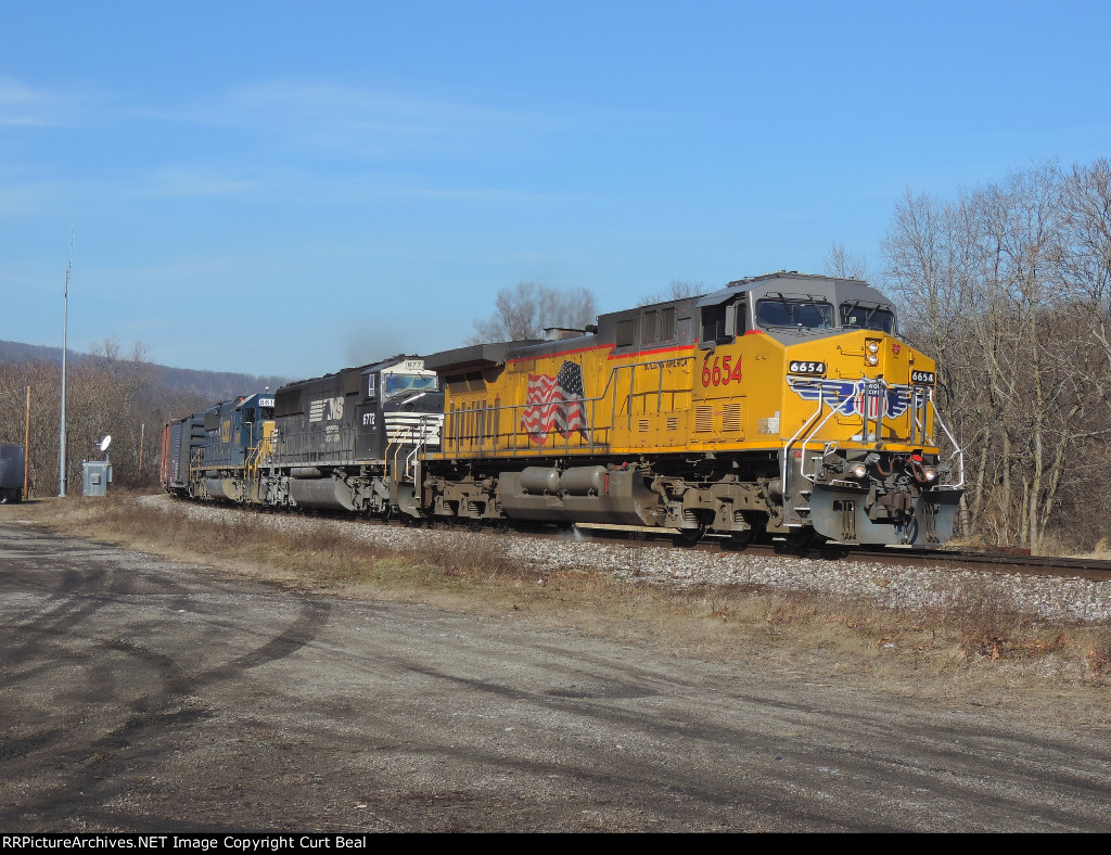 UP 6554, NS 6772, CSX 8618 (5)